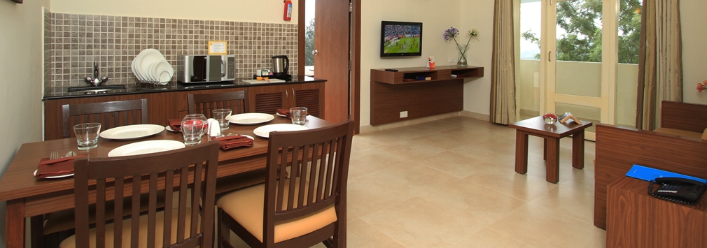 Top Family Holiday Resorts/Hotels in Ooty Fern Hill Station - Sterling ...